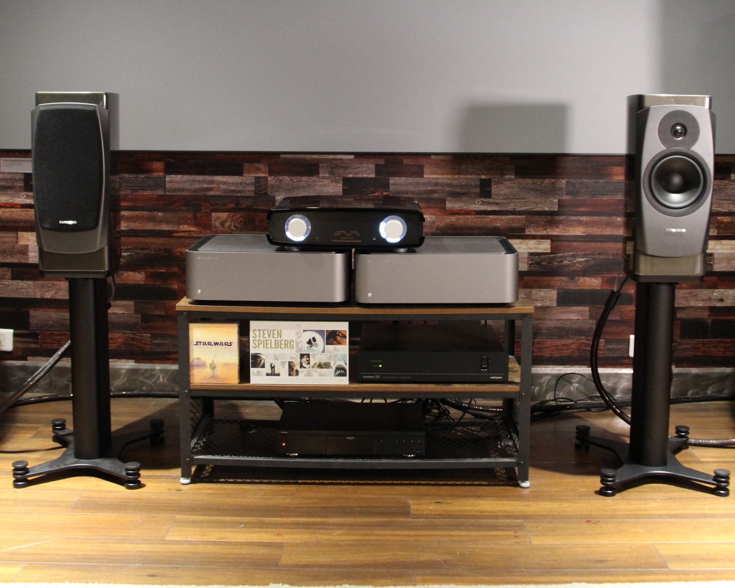 Dynaudio Confidence 20 : en écoute chez Cobra Paris 11